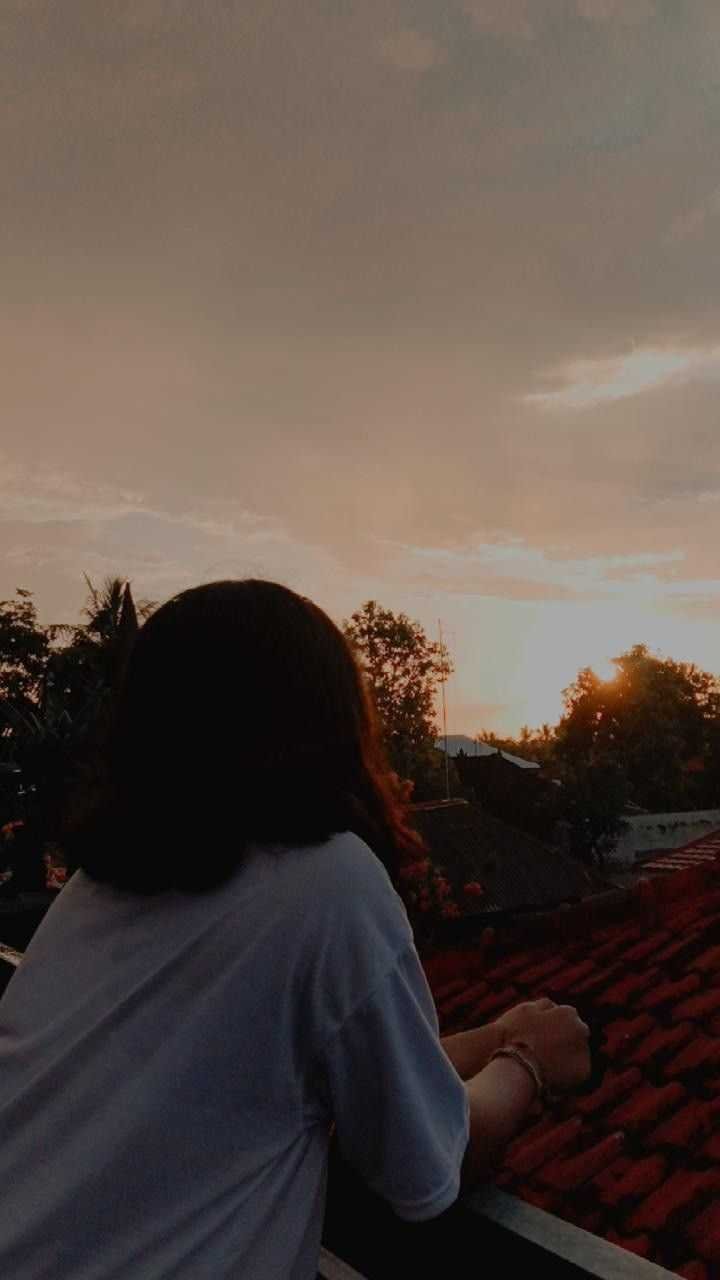 1155 Beautiful Hidden Face Girls Dp Photos Images And Pictures